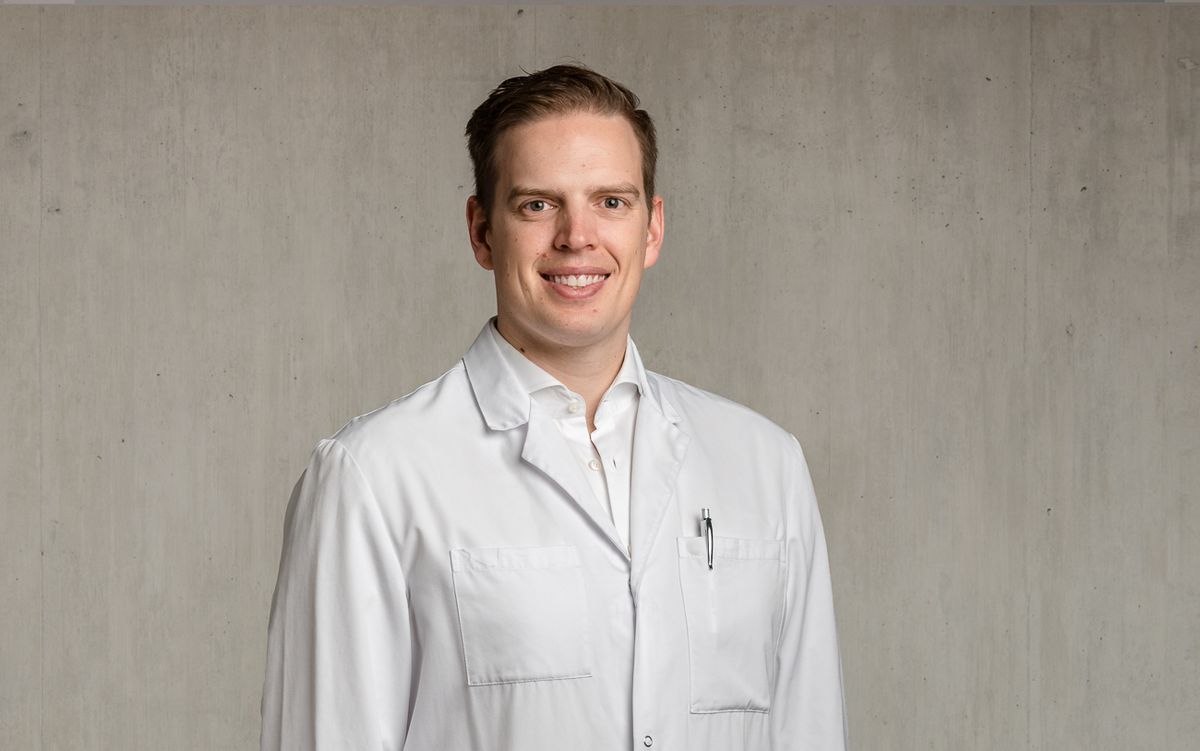 AO Spine Award für PD Dr. med. Sebastian Bigdon - Universitätsklinik ...